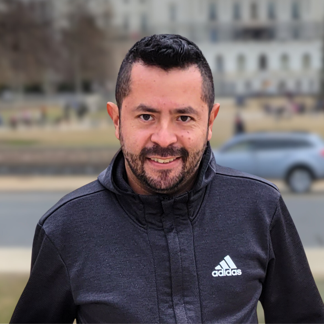 Staff – Sin Barreras/Without Barriers